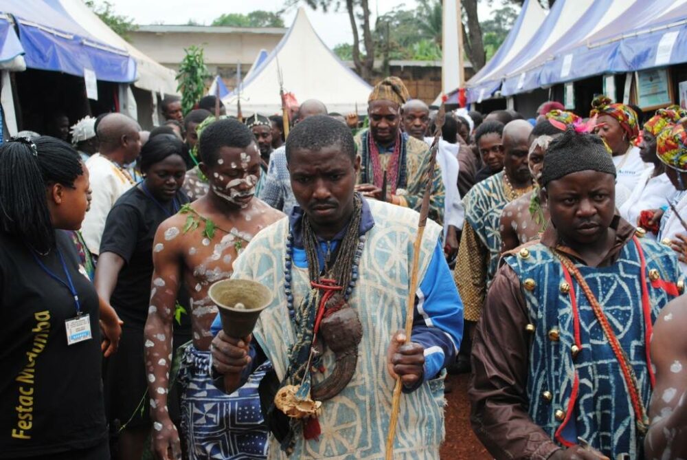 LA SEMAINE A HUIT JOURS - ICIBANGOUA.NET